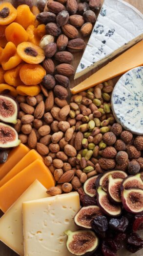 20+ Easy Charcuterie Board Ideas for Beginners To Try