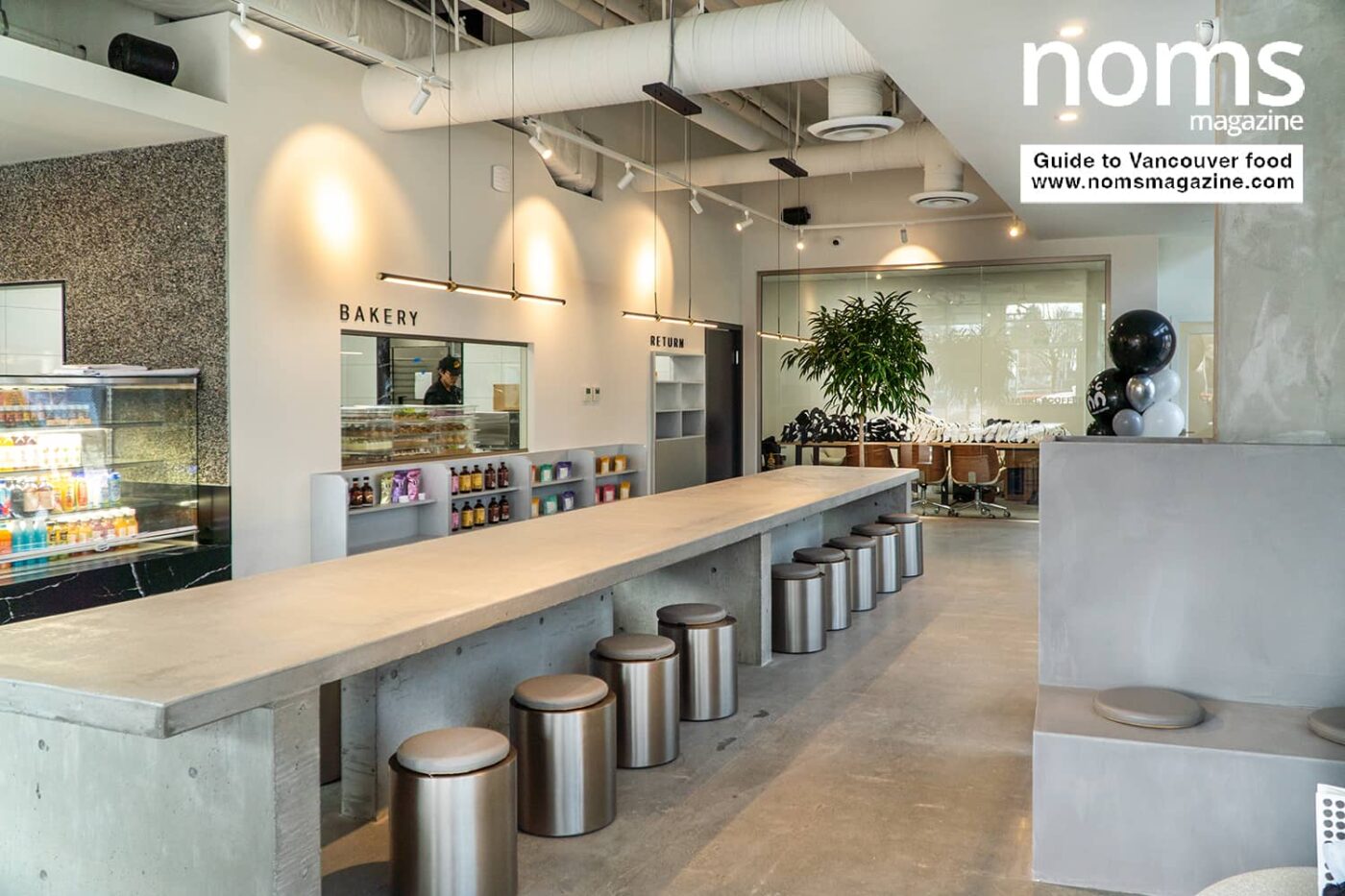 Inside Vancouver's MASSIVE New 5000 Sq.Ft Korean Coffee Shop